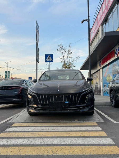 Hongqi E-QM 5 500km