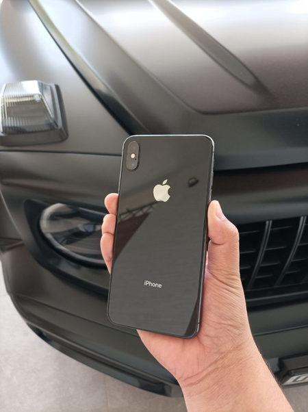 Iphone xs max ..