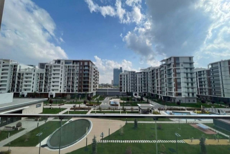 ПРОДАЕТСЯ 4/4/8
НОВОСТРОЙКА
ЖК Gardens Residence
