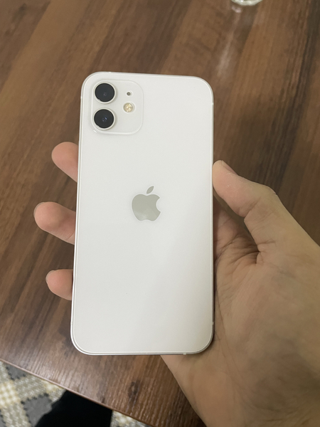 Iphone 12 sotiladi