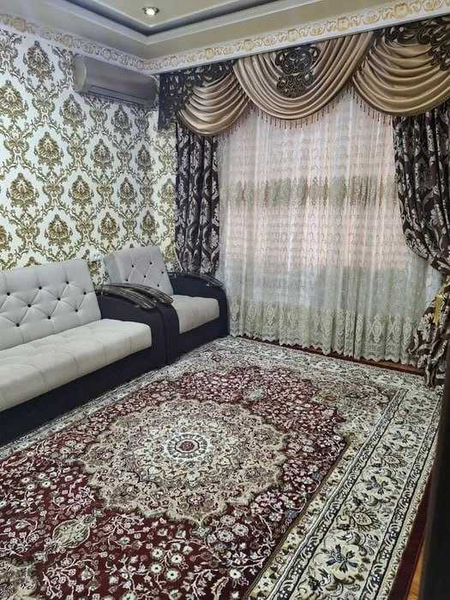 Тинчликда 1 хона 2 хона килинган 4- каватда жойлашган, майдони 43 м2