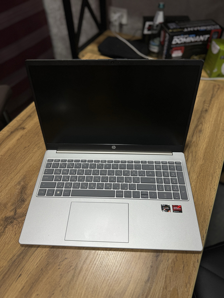 HP yangi noutbuk sotiladi