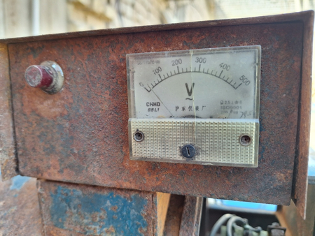 Девижок 3 фазали 25 квтли 380 v
1. Фазали девижок сотилади соатига 40