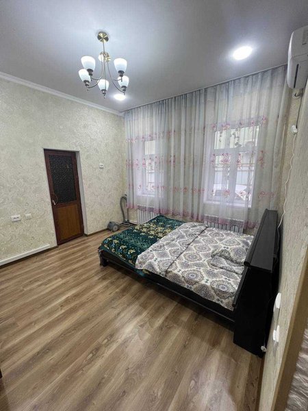 Сдается в аренду дом (2 комнаты) сзади Мирабад Авеню (Яккасарай)