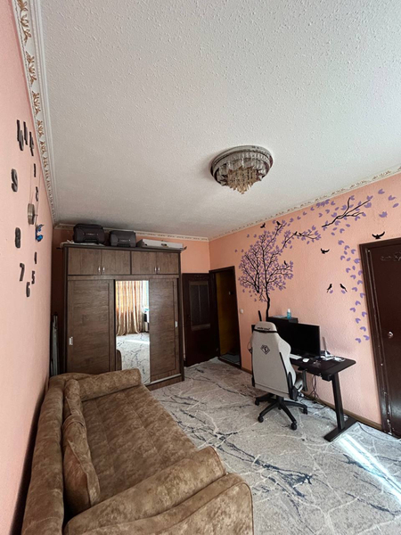 Чиланзар 7. Срочно продаю квартиру.