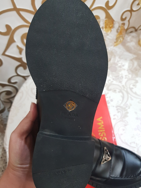 Продам осенние туфли