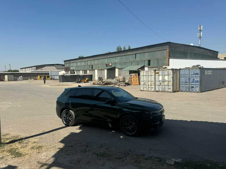 №50. Продаётся частная 2 га. производственная база.