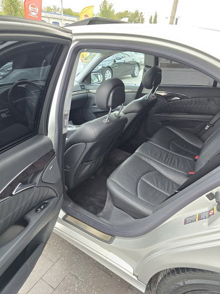 M-B W211 E500 AMG Official/Original