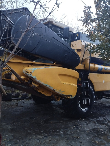 New holland oʻrim kombayini