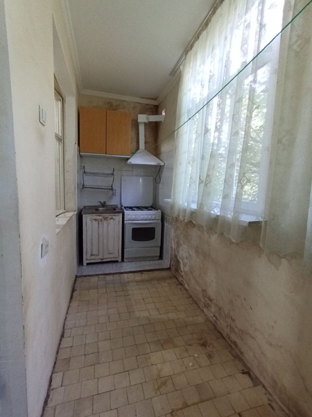 Arenda Yunusabod 8 1 xona 300y.e Oylaga