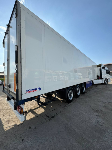 Mercedes Actros 1850 + SCHMITZ реф Сотилади