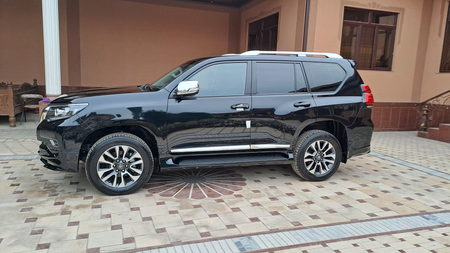 Tayota prado 2023