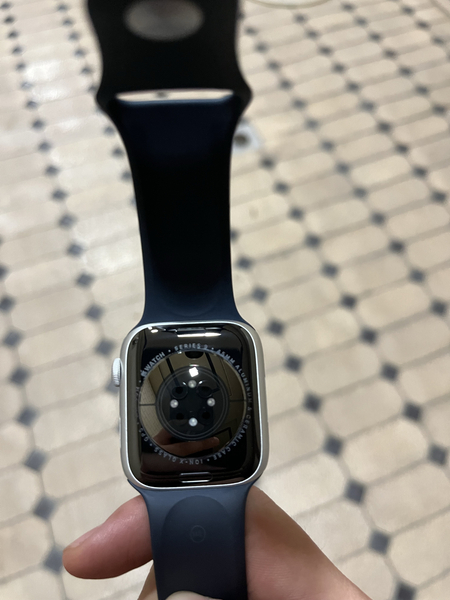 Срочно продается Apple Watch 9/45