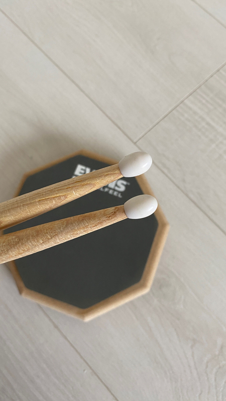 Двусторонний тренировочный пэд EVANS RF6D+палочки Vater Goodwood 5A