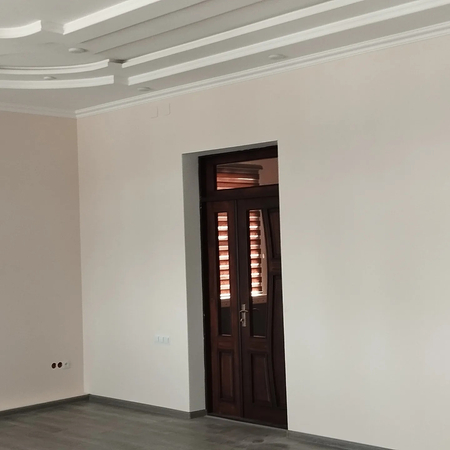 Офисга Тайёр жой 110 м²