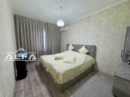 4 xonali 100m2 2-qavat panelniy dom sotiladi.