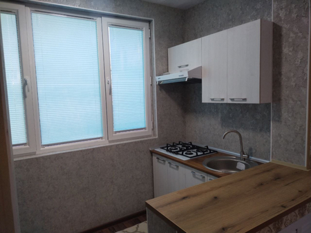 Чиланзар 8.  2 переделенная в 3 х.  Аренда
