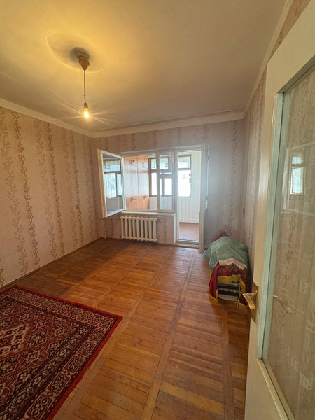 Yunusobod 9 2/4/4 sredniy remont