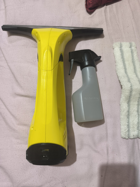 Продам KARCHER мини на зарядке