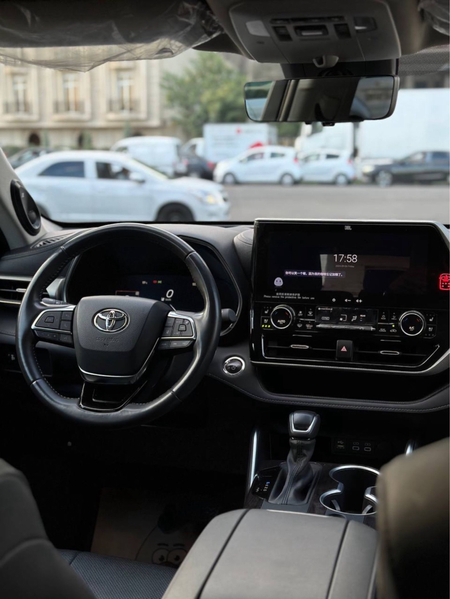 Продается Toyota Highlander hybrid limited E-Four