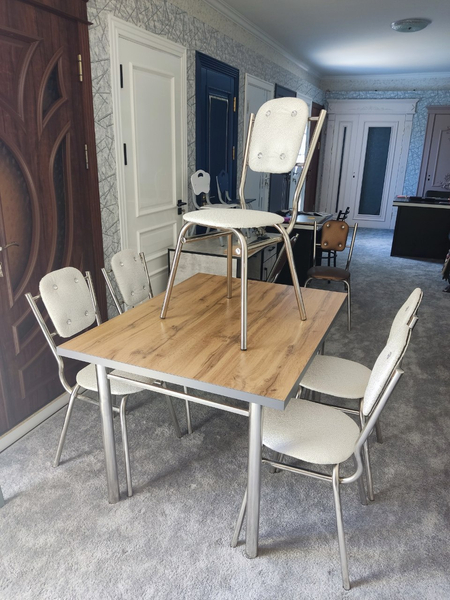 Stôl va stullar Samarqand