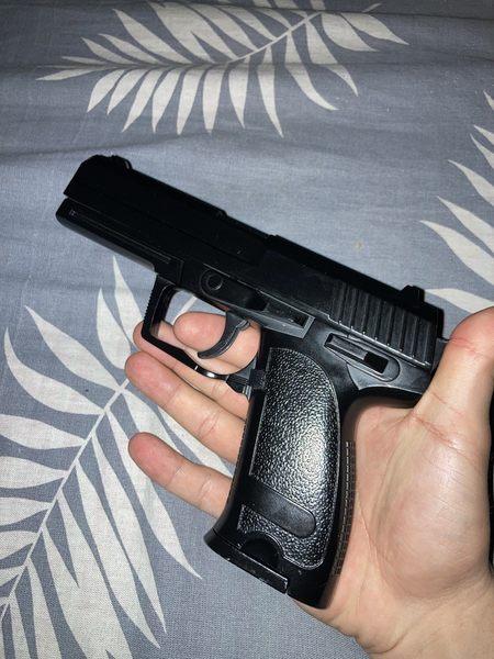 ИГРУШЕЧНЫЙ(полностью железный) HK USP 45