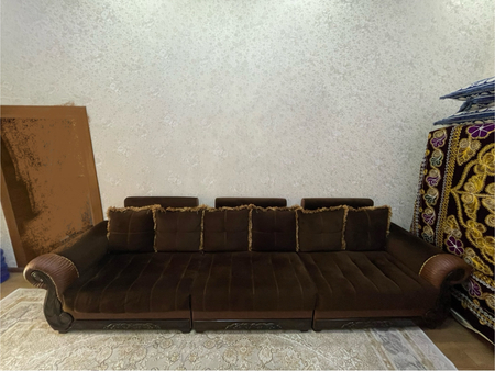 Uy uchun Divan Sotiladi