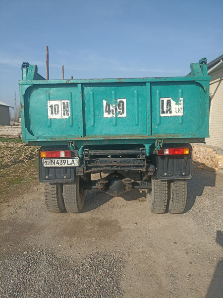 Zil 130 ural mator  srochni sotiladi
