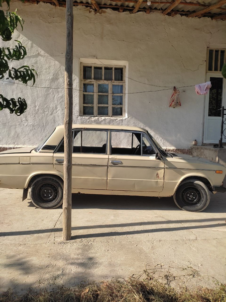 Jiguli sotiladi 1990 yil