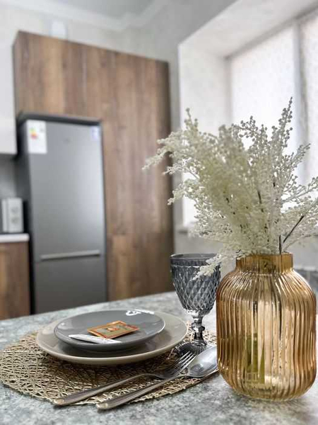 Глинка • 1-комн •  50м² • этаж 2/4 • [ЗУ:025]