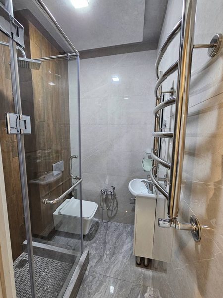 Аренда (НЕ ЖЕЛОЕ): Мирзо Улугбекский район Ориентир - Ц1 80 КВ 2200$