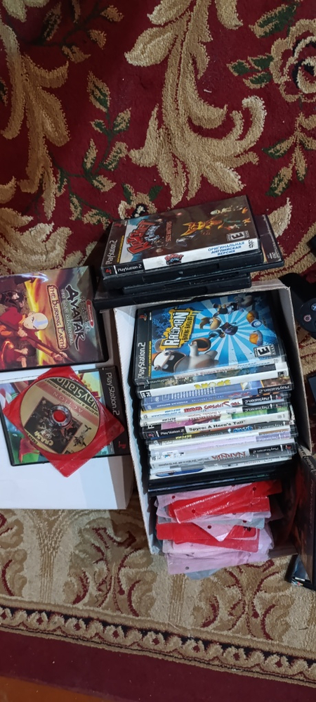 Playstation 2.  40 та ўйин дисклари билан