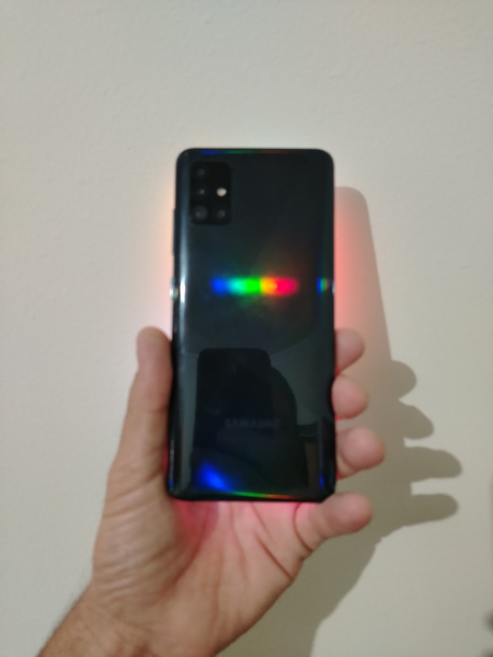 Samsung Galaxy A51 sotiladi