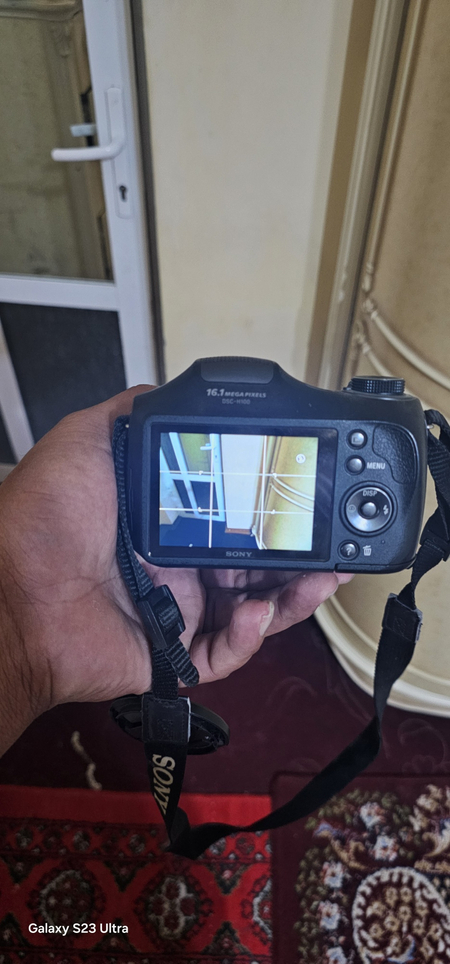 Sony fotoparat sotiladi