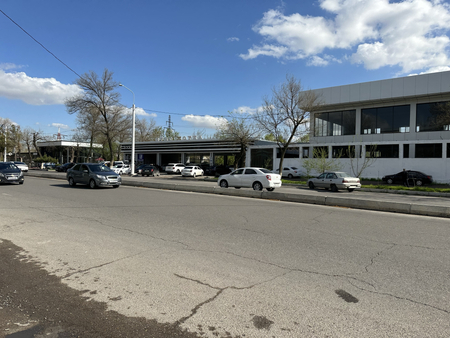 Продам Здание 2 уровня по 850м²
