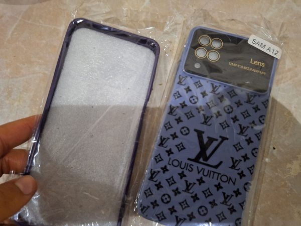 Samsung a 12 chexol yengi