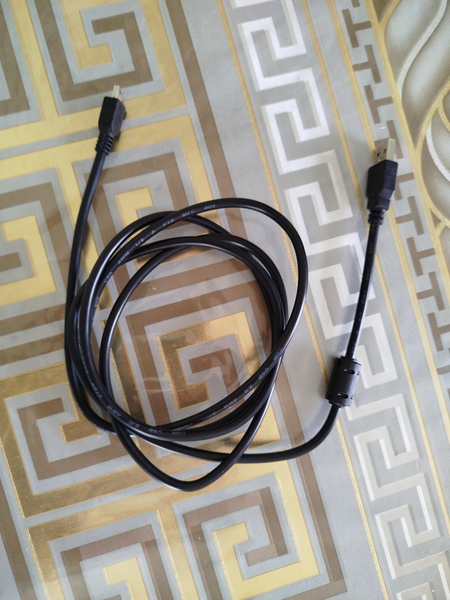 Usp mini kabel sotiladi