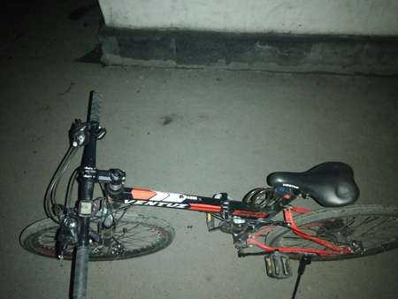 Velosipet va soat sotiladi