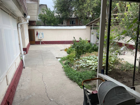 Hovli sotiladi Srochna