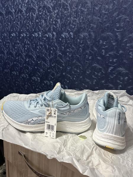 Reebok national geographic 41,5-42