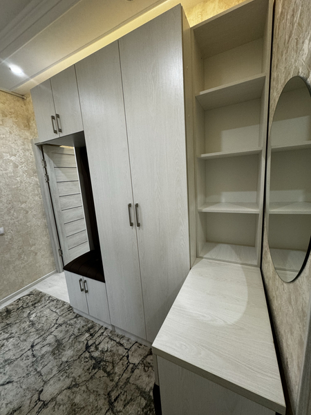 Продается 2х комм квартира 60 квм. Карасу 1