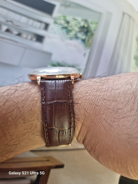 Fantor premium sifatli, biznes soati.