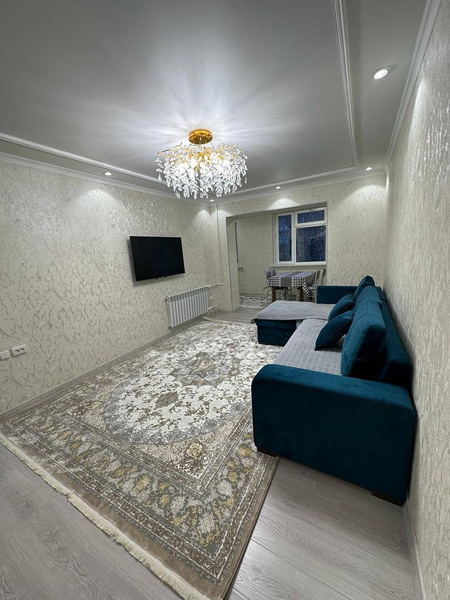 Срочно продаётся 3х комнатная. Кирпич. Балкон 2*6