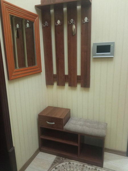 Продаётся Обувница и Вешалка