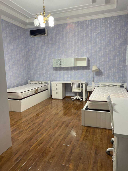 Сдается в аренду благородный, массивный дом. Ул. Никитина. 3 уровня