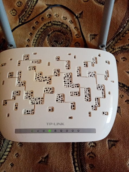Wi-Fi роутер ADSL состояние хорошее, рабочий