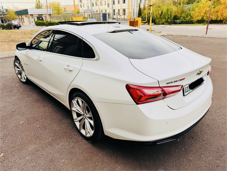 Malibu 2 2018-Yil 2 Turbo Polni Premier Qilingan naxt yoki Variant