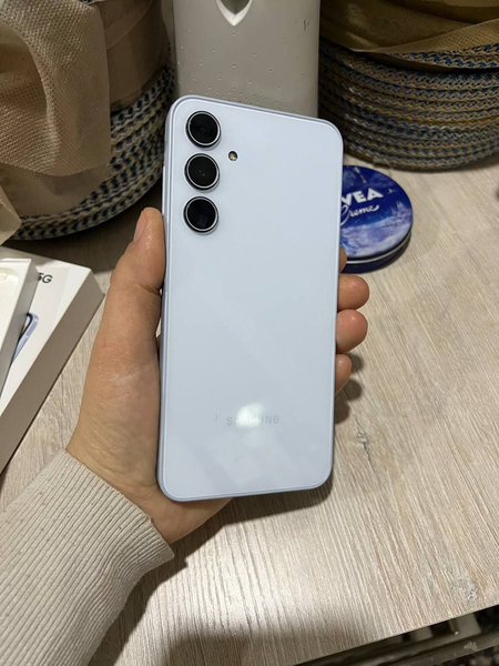 Свой Samsung a 36  5 g