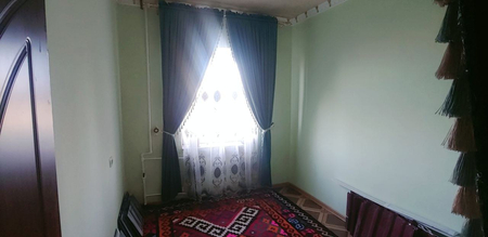 3 xonali dom maktab bogʻcha bolalar oʻyingohi paliklinika magazin bor