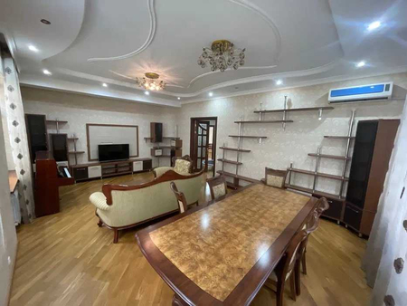 Американский дом! Центр Луначарский 6ком большой торцевой участок!
